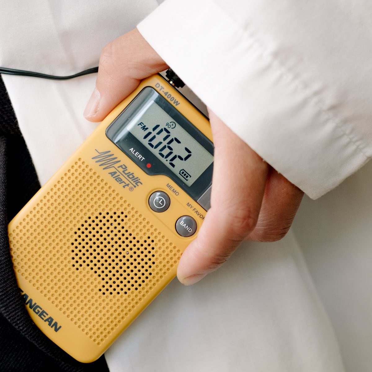 DT-400W AM/FM/Weather Alert Digital Tuning Radio│SANGEAN Electronics