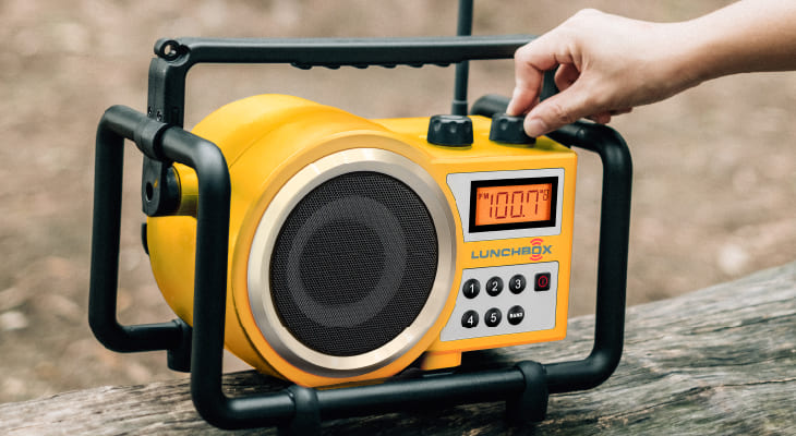 LB-100 AM / FM Ultra-Rugged Radio│SANGEAN Electronics