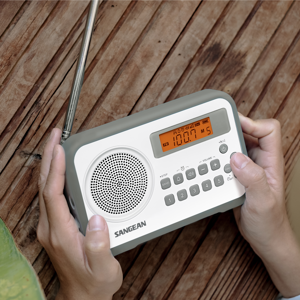 PR-D18 AM/FM-Stereo Digital Tuning Radio│SANGEAN Electronics