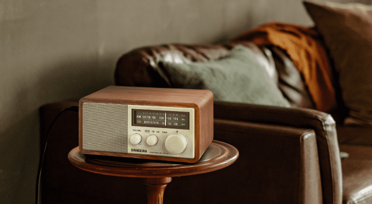 WR-11 AM / FM Wooden Cabinet Radio│SANGEAN Electronics