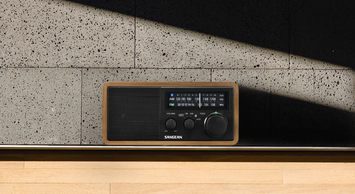 WR-11BT+ AM/FM/AUX/Wooden Cabinet Radio│SANGEAN Electronics