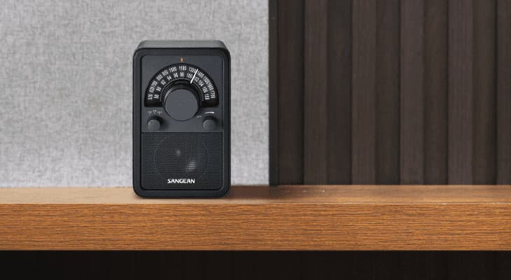 WR-15 AM / FM Wooden Cabinet Radio│SANGEAN Electronics