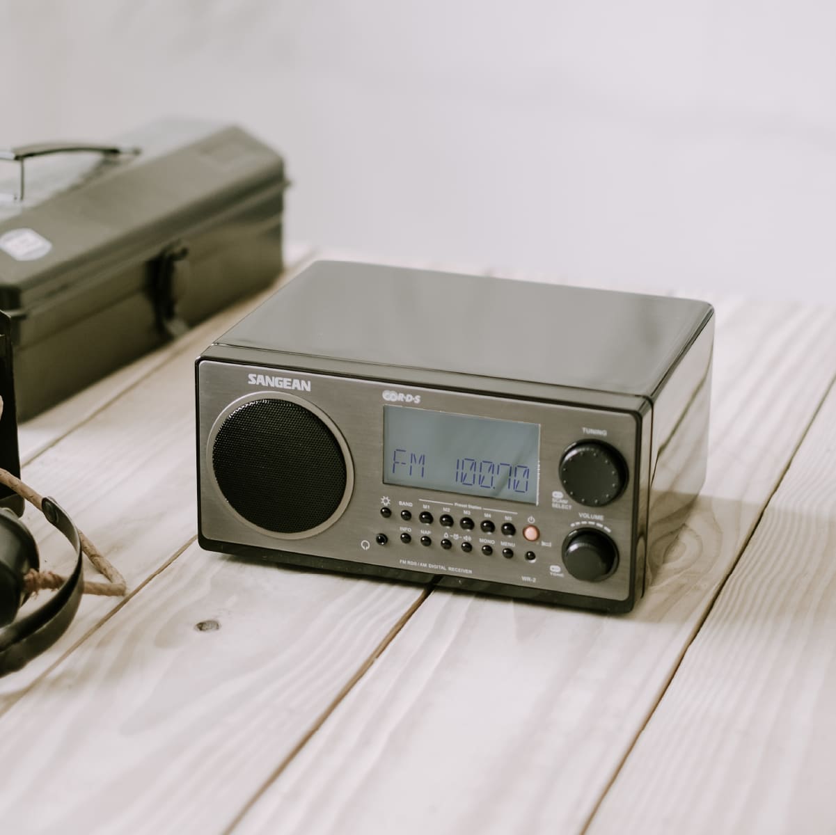 WR-2 AM / FM Wooden Cabinet Radio│SANGEAN Electronics