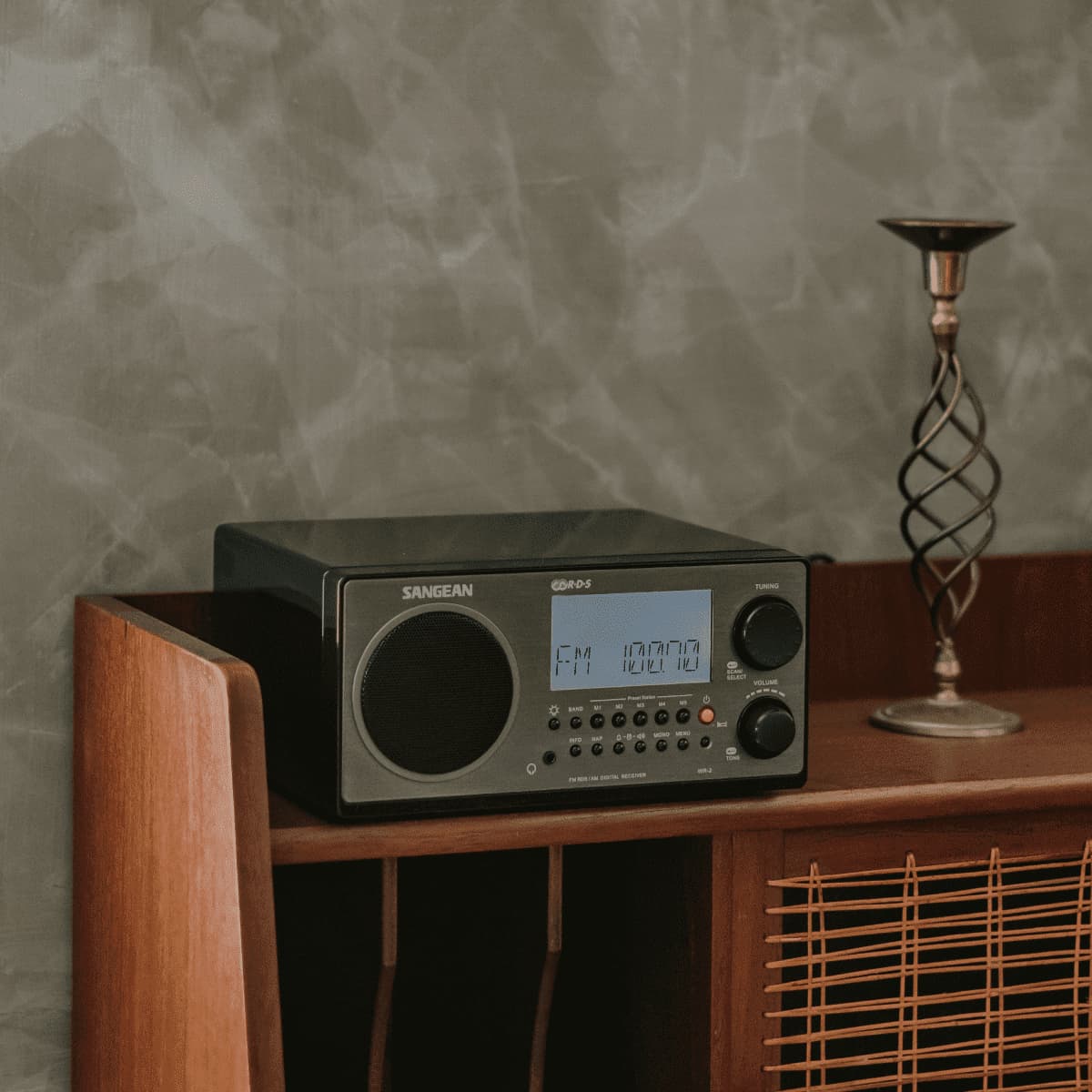 WR-2 AM / FM Wooden Cabinet Radio│SANGEAN Electronics