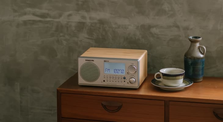 WR-2 AM / FM Wooden Cabinet Radio│SANGEAN Electronics