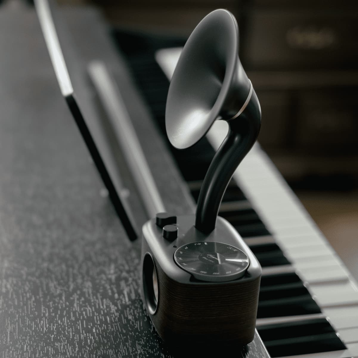 WR-45 AM / FM / Bluetooth / AUX Retro Design Radio│SANGEAN Electronics