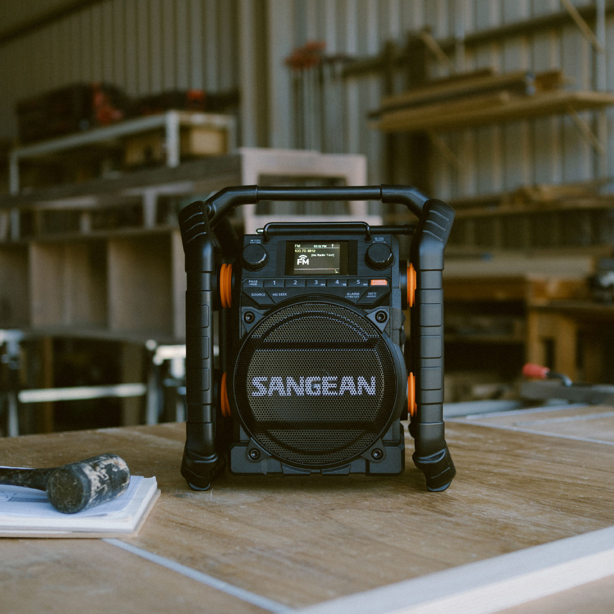 U7HD Ultra Rugged Digital Tuning Radio│SANGEAN Electronics