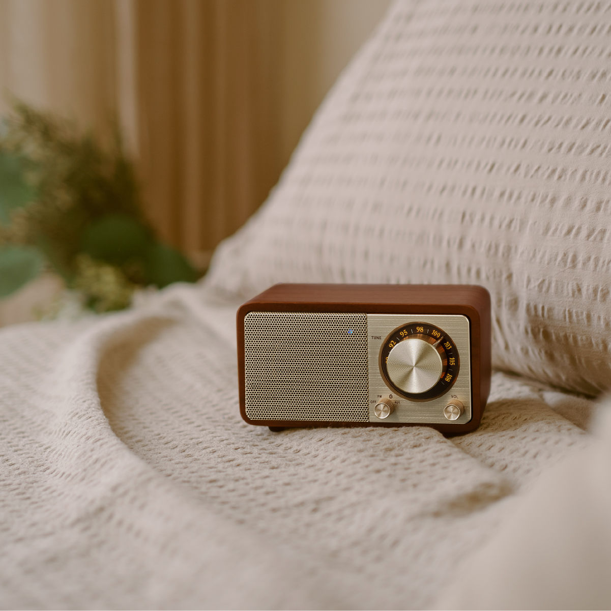 WR-7 PLUS FM / BT / AUX Wooden Cabinet Radio│SANGEAN Electronics